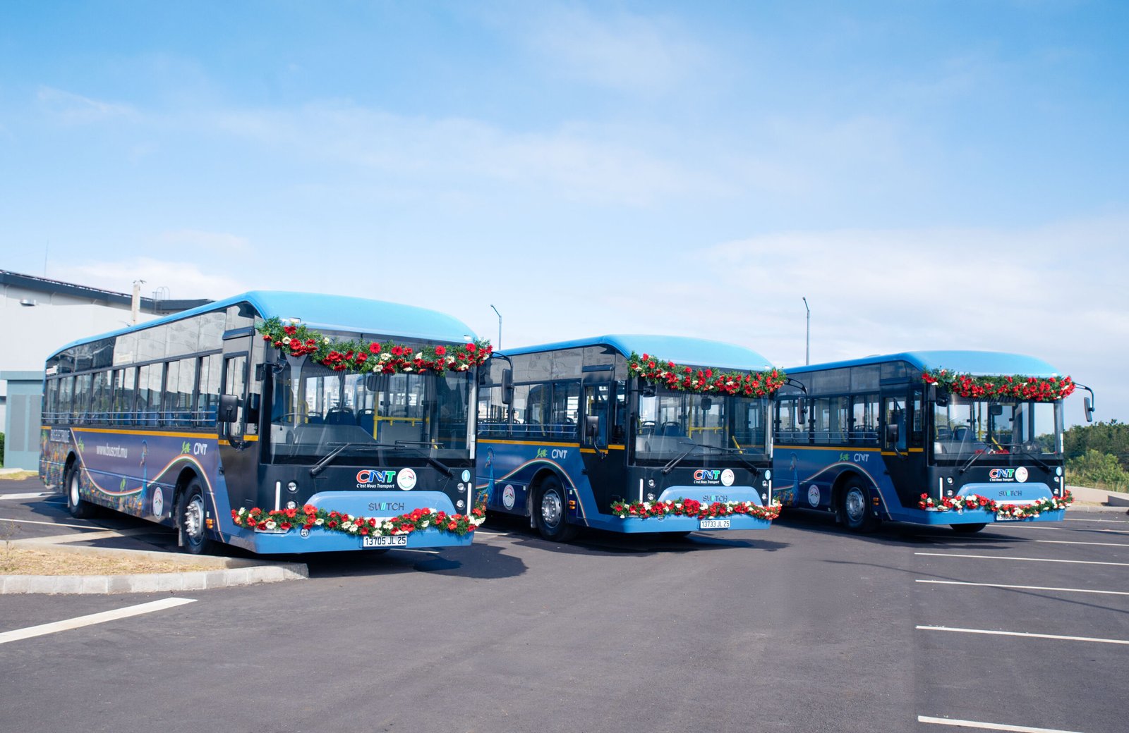 SWITCH Mobility Exports the first batch of the 10 – E-Buses from the 100 unit order to Mauritius ...